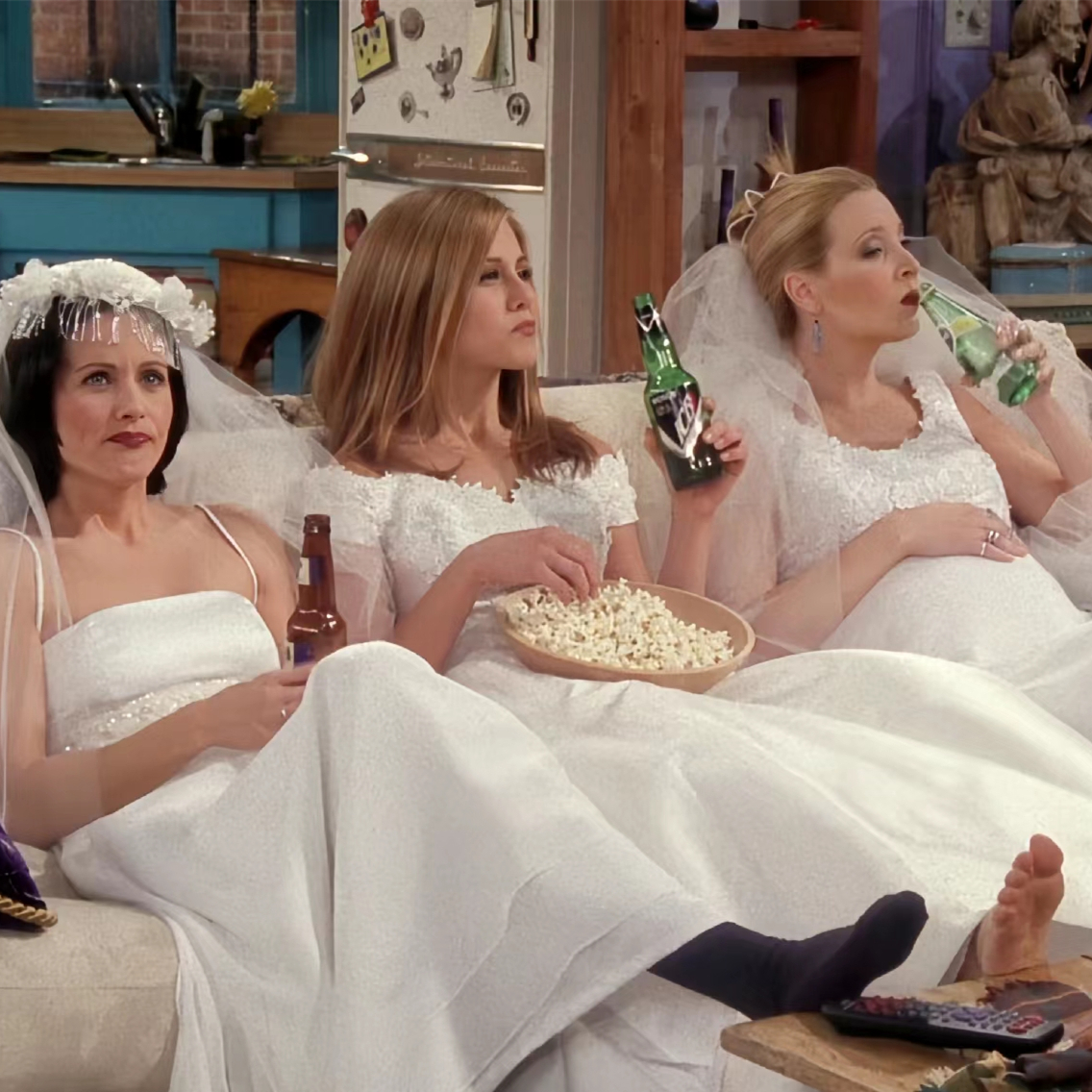 How to Recreate the Iconic Wedding Looks in Friends? | AW.Bridal ...